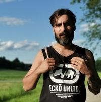 Darin Hajou – Medium