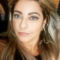 Elizabeth Patricía Santos – Medium