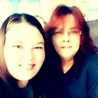 Lisa Hardy – Medium