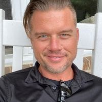 Jason Jansson – Medium