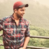 Naved Khan – Medium