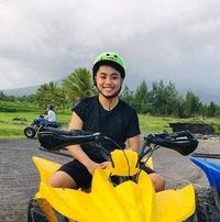 Crisanto Santos – Medium