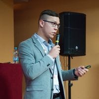 Mateusz Baranowski – Medium