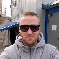 Nikolay Pavlov – Medium