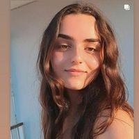 Nehir Ceren – Medium