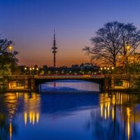 Raja Maji – Medium