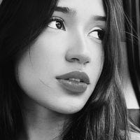 Carolina Bonilha – Medium