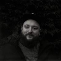 Josh Grandy – Medium