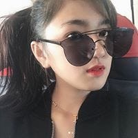 Annisa Putry William – Medium