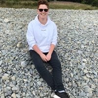 Ethan Hyde – Medium