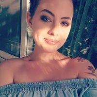 Lia Turner – Medium