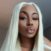 Molly Julia – Medium