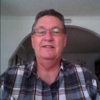 Erik Hansen – Medium