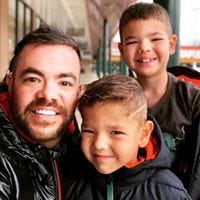 Wesley Hayes – Medium