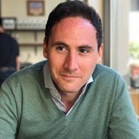 Max Cecchini – Medium