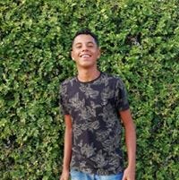 Luiz Henrique – Medium