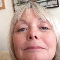Shannon Coles – Medium