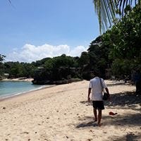 Luqman Hakim – Medium