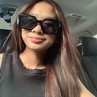 Venisse H Olaso – Medium