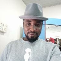 Agba Pitchiss – Medium