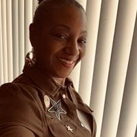 About – Robin Elizabeth – Medium