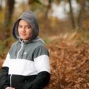 Andrija Perovic – Medium