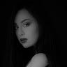 Emma Moon – Medium
