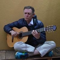 David Calderoni – Medium