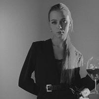 Marit Røkenes – Medium