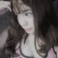 Yssa Maxine – Medium