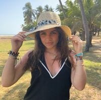 Alix Billiard – Medium