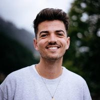 Robin Hugentobler – Medium