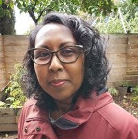 Roberta Phillip-Robbins – Medium