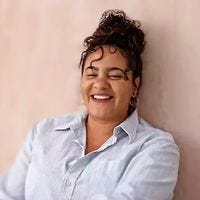 Fabiana Souzza – Medium