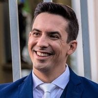 Rodrigo Duque – Medium