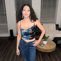 Laura Amelia Gutierrez – Medium