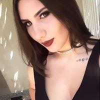 Júlia Reis Meira – Medium