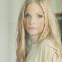 Raechel Temily – Medium