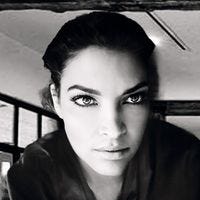 Anna Donovan – Medium