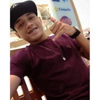 Erick Bryan – Medium