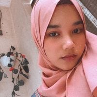 Annisa Hasnul – Medium
