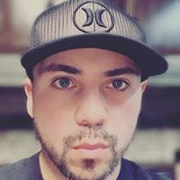 Alex Flores – Medium