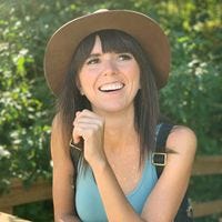 Ellie Heath – Medium