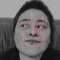 Thais Paes – Medium