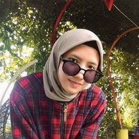 Astri Ayu Nastiti – Medium