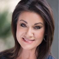 Robyne Richards – Medium