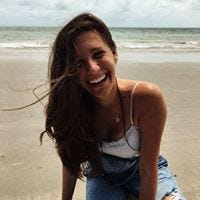 Giulia Pinho – Medium