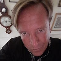 Quentin Anderson – Medium