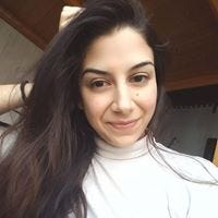 Kenza Zainoune – Medium