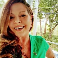 Lisa Nolan – Medium